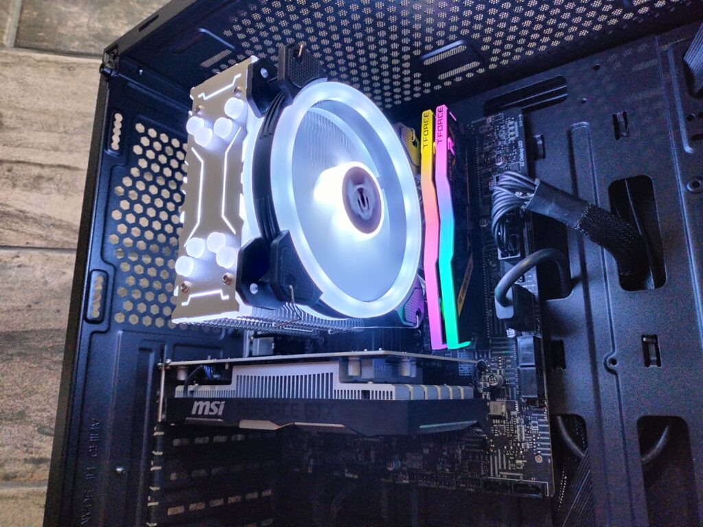 Crystal HUNTER PCG – INTEL CORE i5 11400F & GTX 1650 4GB – DAVARO